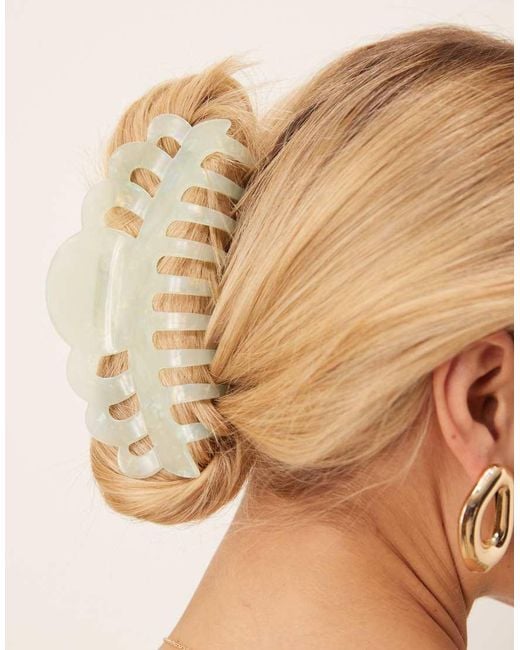SUI AVA Emma Giga Extra Large Hair Claw in Natural | Lyst UK