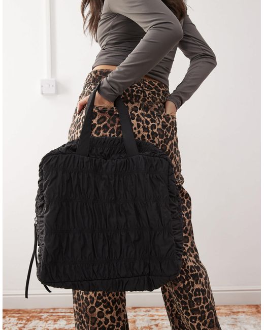 Monki Ruched Smock Holdall Bag in Black | Lyst