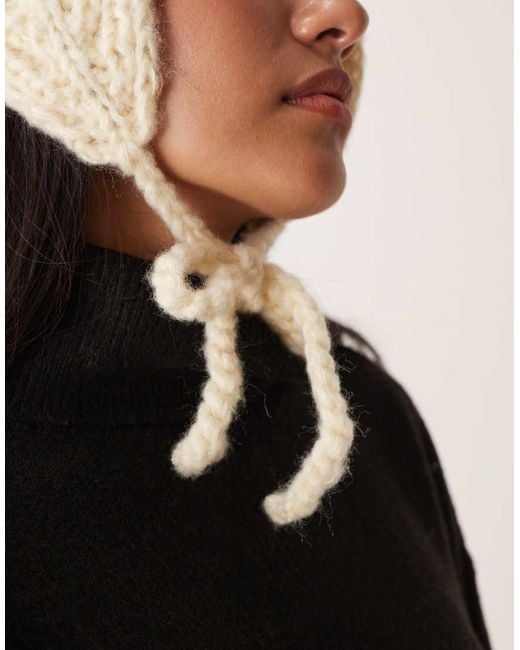ASOS Knitted Triangle Bonnet With Tie Detail in Black | Lyst UK