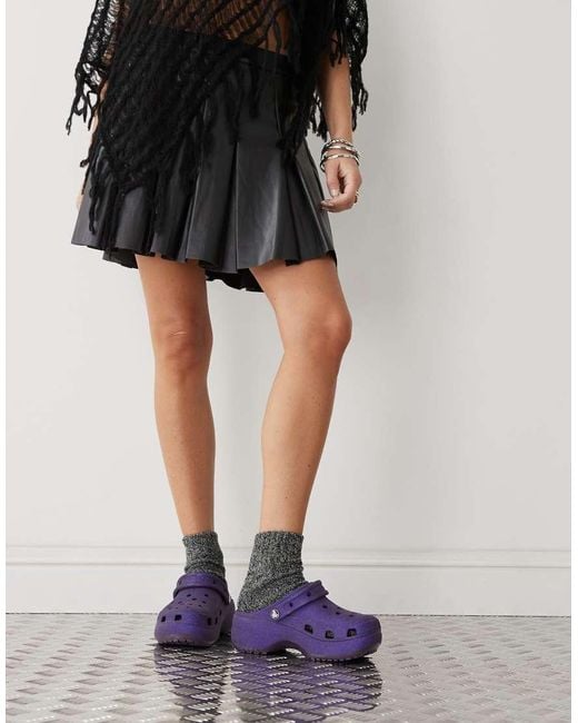 Crocs™ Glitter Platform Slip-On Clogs in Purple | Lyst UK