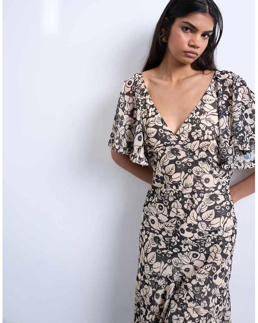 TOPSHOP Chiffon Flutter Sleeve Maxi Dress in White | Lyst UK