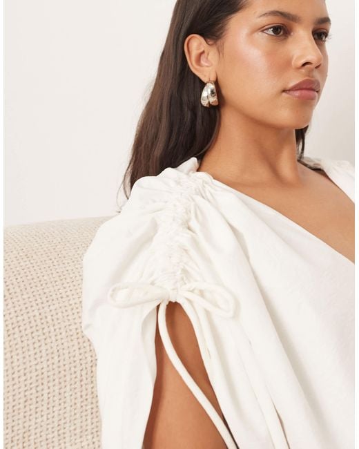 ARRANGE Plunge Top With Ruched Detail in White | Lyst