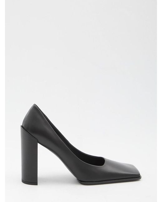 Alaïa Square-Toed Pumps in Black | Lyst