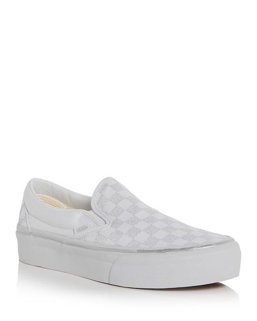 Vans Classic Slip On Platform Sneakers in White | Lyst UK