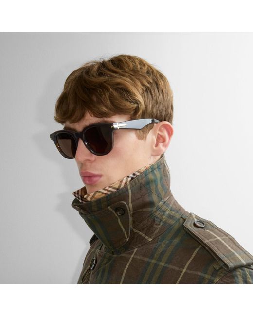 Burberry Logo Bar Round Sunglasses in Black | Lyst