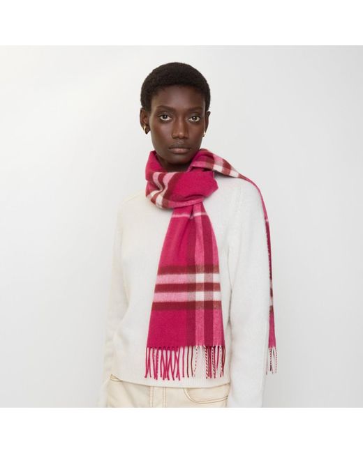 Burberry Check Cashmere Scarf in Red | Lyst UK