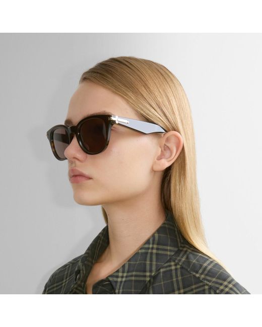 Burberry Logo Bar Round Sunglasses in Black | Lyst