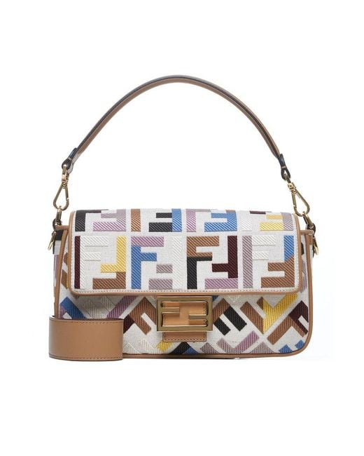 Fendi Logo Detailed Medium Baguette Bag in White | Lyst UK