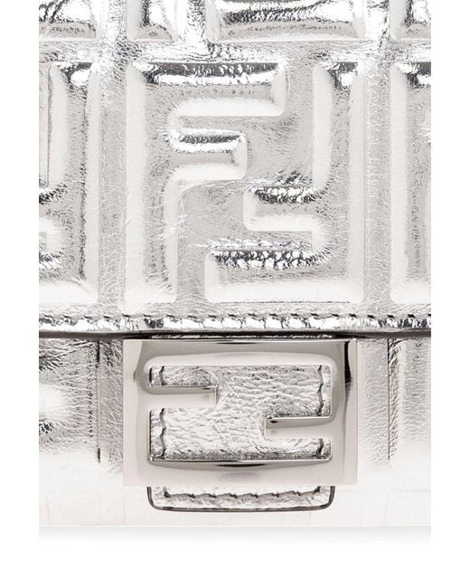 Fendi Baguette Logo Embossed Wallet On Chain in Black | Lyst