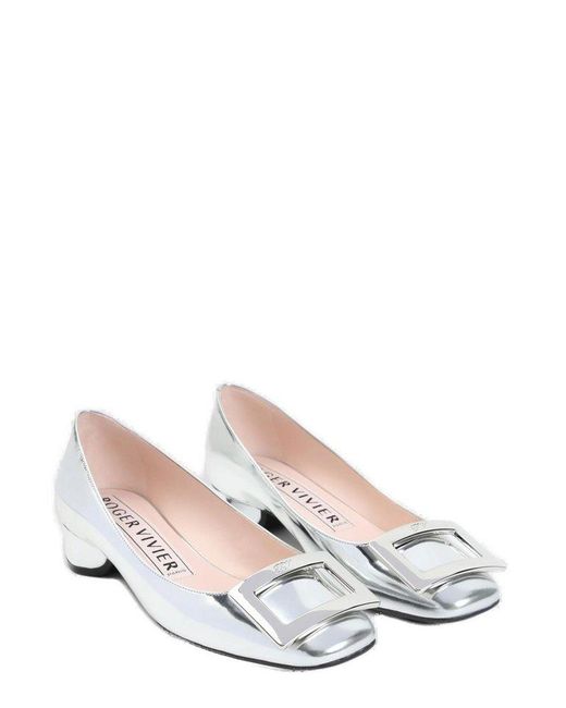Roger Vivier Logo-Engraved Slip-On Pumps in White | Lyst