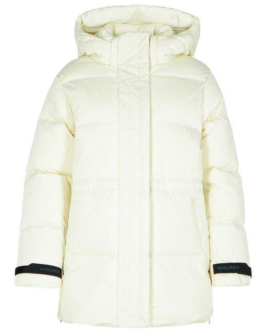 Woolrich Alsea Hooded Puffer Jacket in White | Lyst