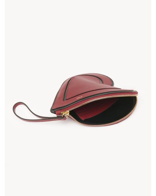 Chloé Chloé Symbols Heart Flat Pouch In Grained Leather in Red | Lyst