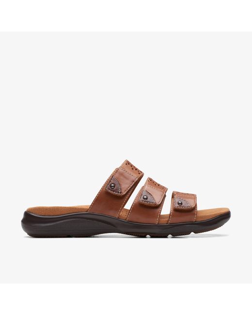 Clarks Kitly Walk Standard Fit in Brown | Lyst UK