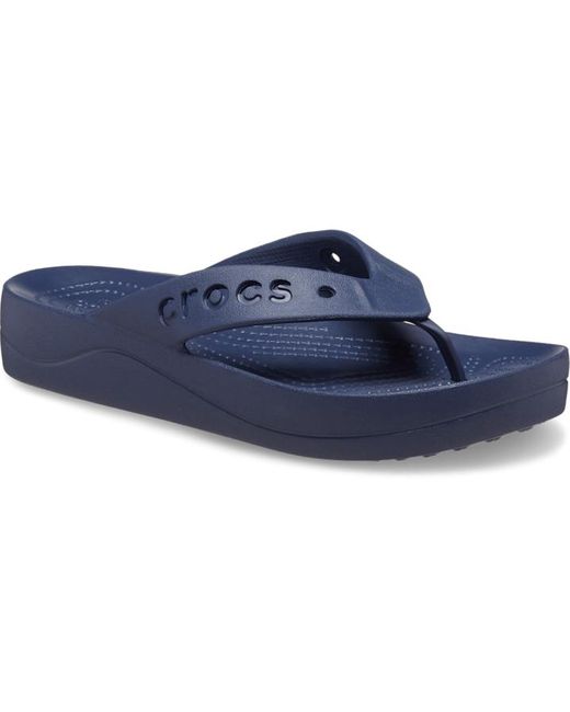 Crocs™ Baya Platform Flip in Blue | Lyst