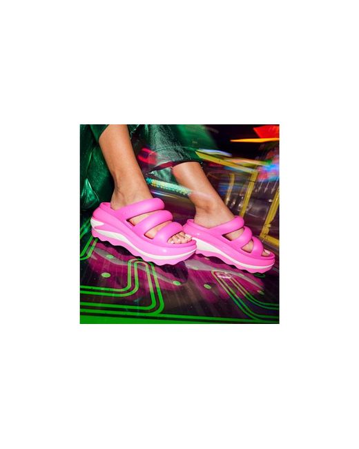 Crocs™ Mega Crush Triple Strap in Pink | Lyst