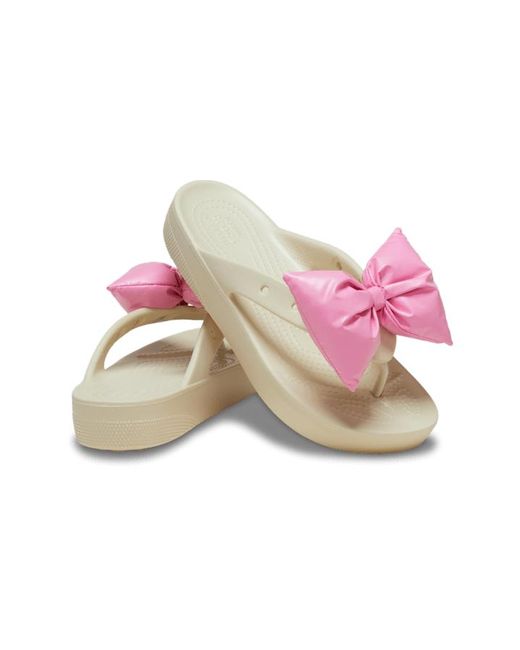 Crocs™ Classic Platform Bow Flip in Black | Lyst