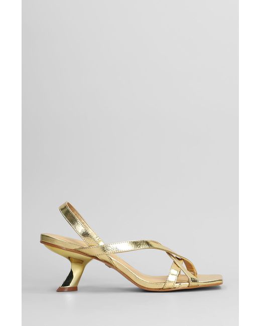 Carrano Sandals In Gold Leather in Natural | Lyst