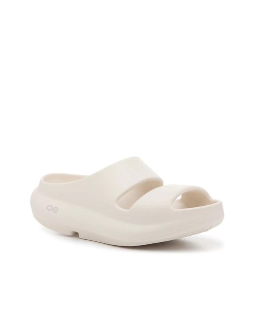 OOFOS Ooyea Slide Sandal in White | Lyst