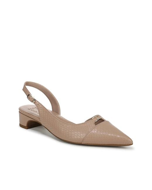 Naturalizer Sabrina Pump in Brown | Lyst