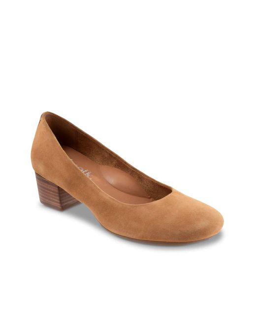 Softwalk Lynn Pump in Brown | Lyst