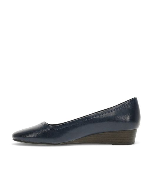 BareTraps Covette Wedge Pump in Blue | Lyst