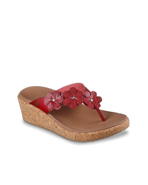 Skechers Cali Arch Fit Beverlee Rare Blossom Wedge Sandal in Red | Lyst