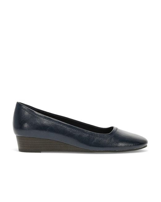 BareTraps Covette Wedge Pump in Blue | Lyst