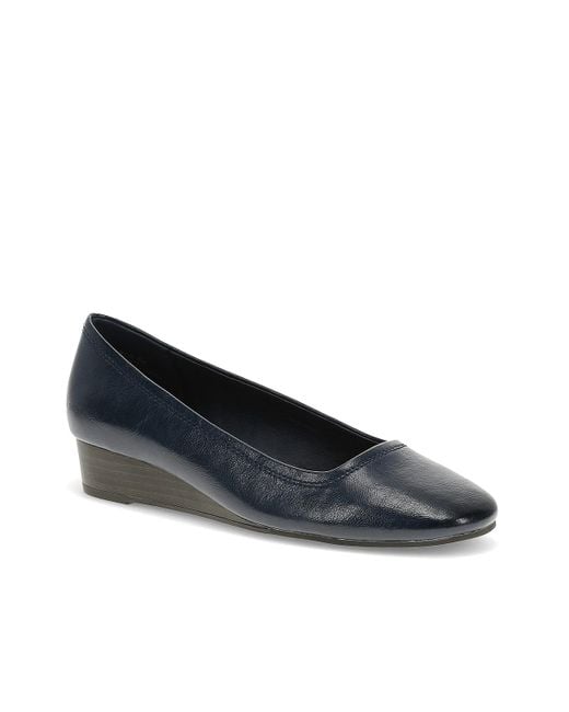 BareTraps Covette Wedge Pump in Blue | Lyst
