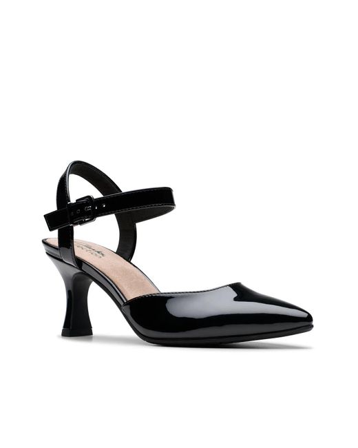 Clarks Kataleyna Cora Pump in Black | Lyst