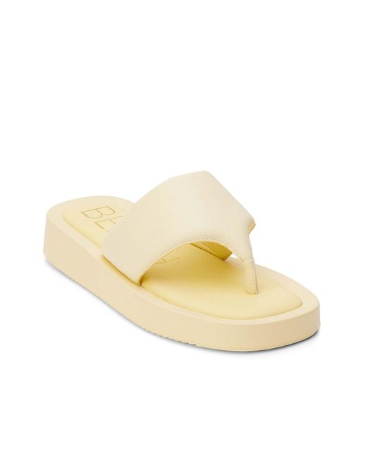 Matisse Izzie Sandal in White | Lyst