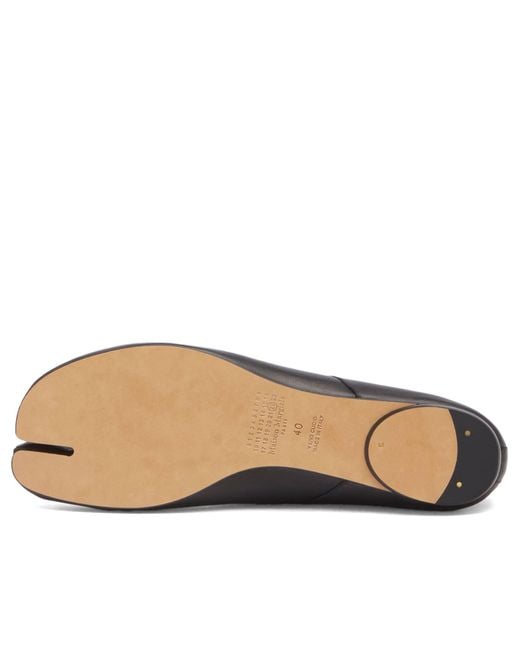 Maison Margiela Tabi Flat Ballerina in Black | Lyst