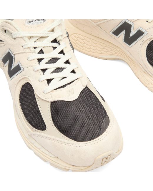 New Balance 2002R Sneaker in Natural | Lyst UK