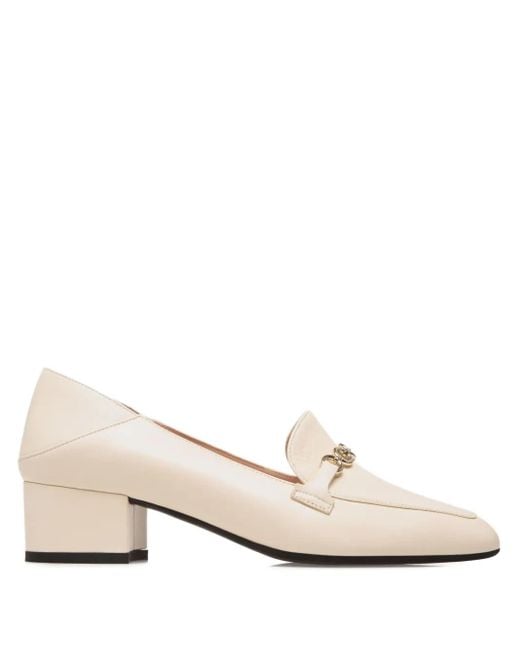 Bally Chain-Embellished Leather Pumps in Natural | Lyst