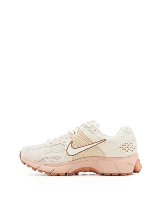 Nike Zoom Vomero 5 "Particle/Terra Blush" Sneakers in Natural | Lyst