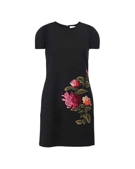 Carolina Herrera Cocoon Chrysanthemum-Embroidered Coat in Black | Lyst UK