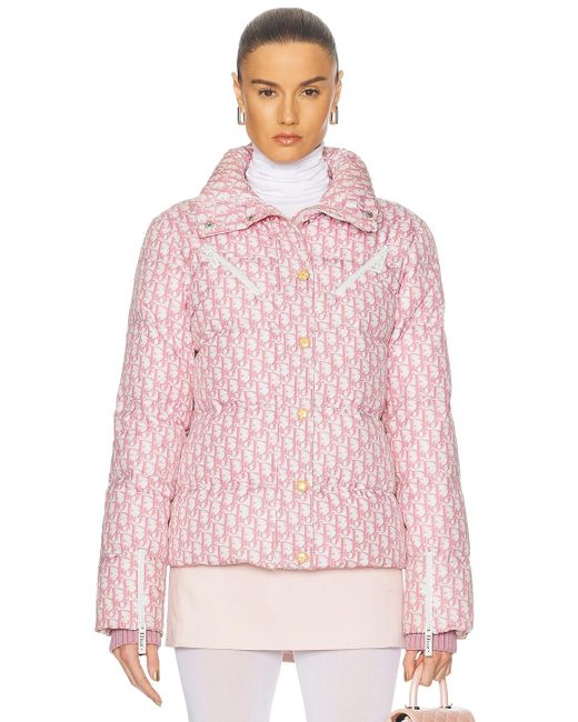 Dior Logo Puffer Jacket in Pink | Lyst