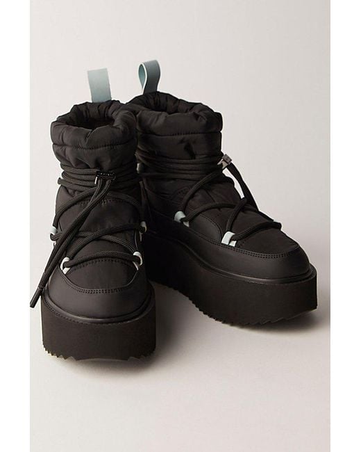 Inuikii Tech Platform Snow Boots in Black | Lyst