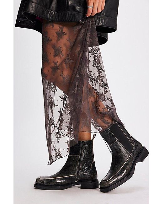 Free People Crackled Leather Chelsea Boots in Black | Lyst