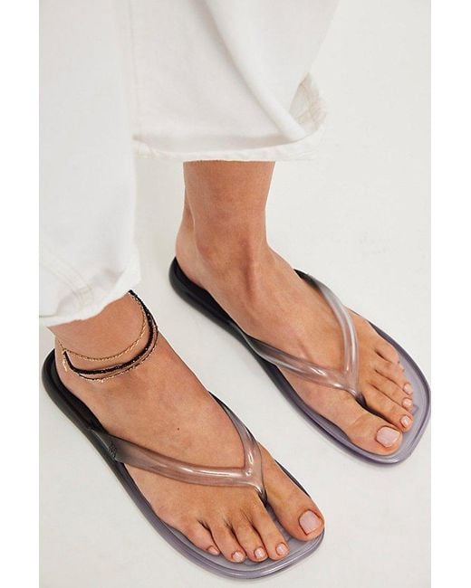 Melissa Beachwear Flip Flops in Natural | Lyst UK