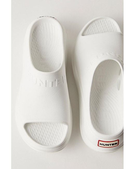 HUNTER Haddie Slide Sandals in White | Lyst