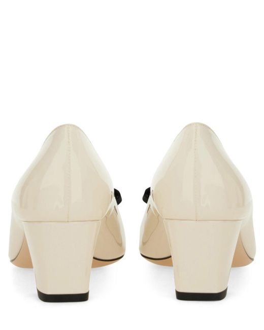 Tom Ford T-plaque Pumps in Natural | Lyst