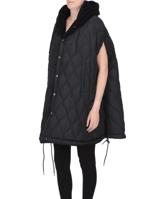 Taion Oversized Down Cape Jacket in Black | Lyst