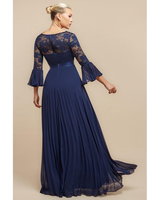 Goddiva Scalloped Lace Bodice Pleated Chiffon A Line Maxi Dress in Green | Lyst