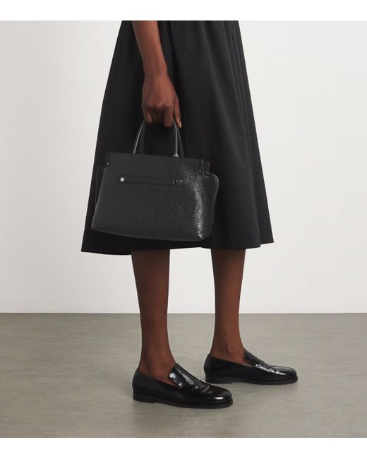 Tory Burch Distressed Leather Mercer Top-Handle Bag in Black | Lyst