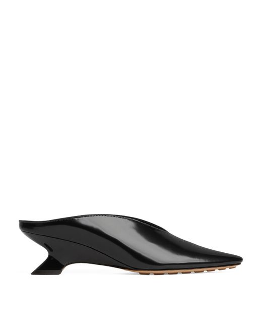 Bottega Veneta Vinyl Jet Mules 50 in Black | Lyst