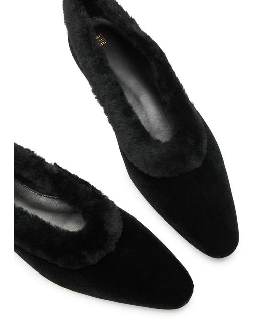 TOTEME Shearling-Trimmed Velvet Flats in Black | Lyst