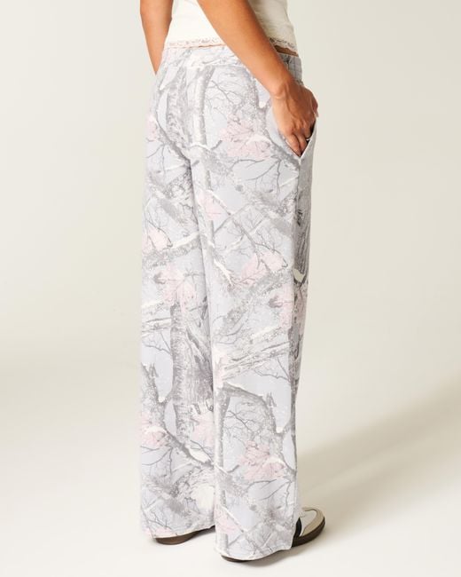 Hollister Snow Camo Baggy Sweatpants in White | Lyst UK