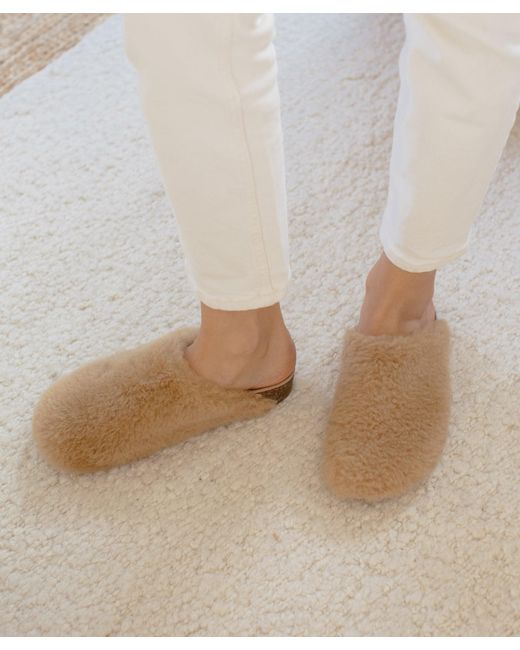 Jenni Kayne Shearling Moc Clog in Natural | Lyst