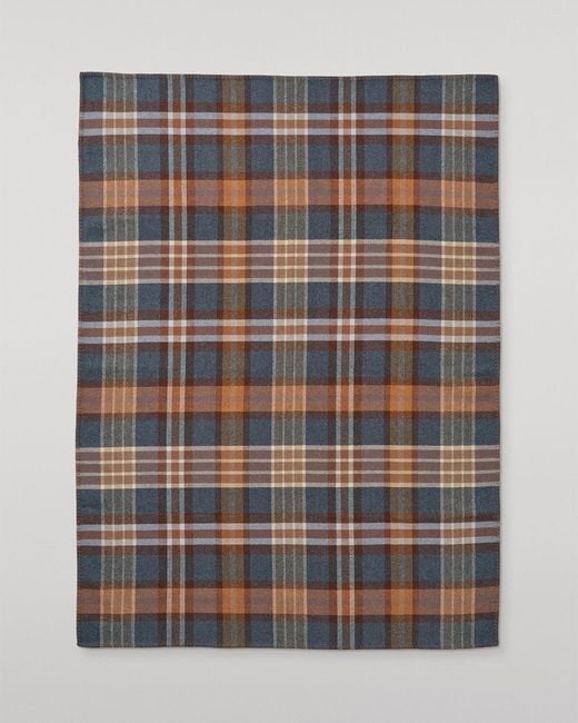 Johnstons of Elgin Double Face Wool Throw in Grey | Lyst UK