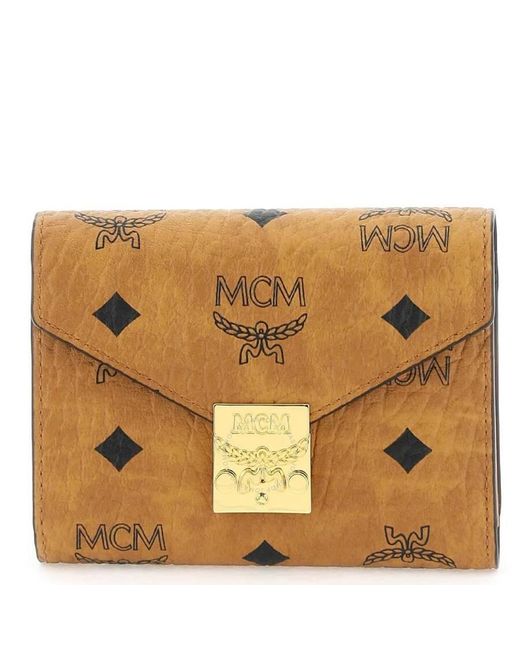 MCM Tracy Visetos Trifold Wallet in Metallic | Lyst